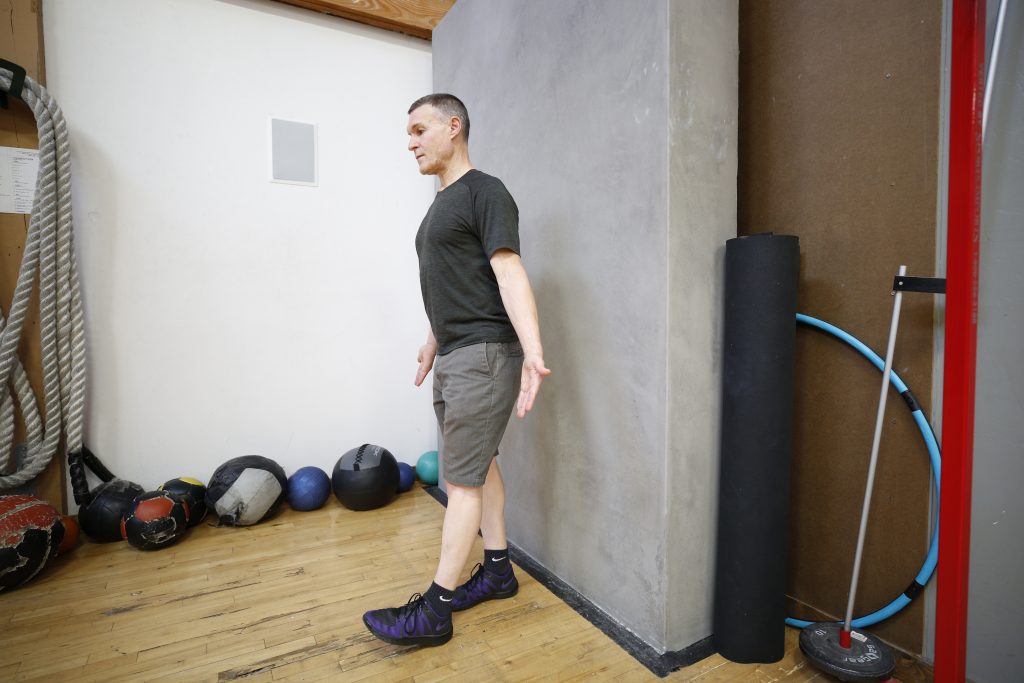 GROOVE YOUR HIP HINGE PART 3: KICK-STAND WALL HIP HINGE - Jim Gourley ...